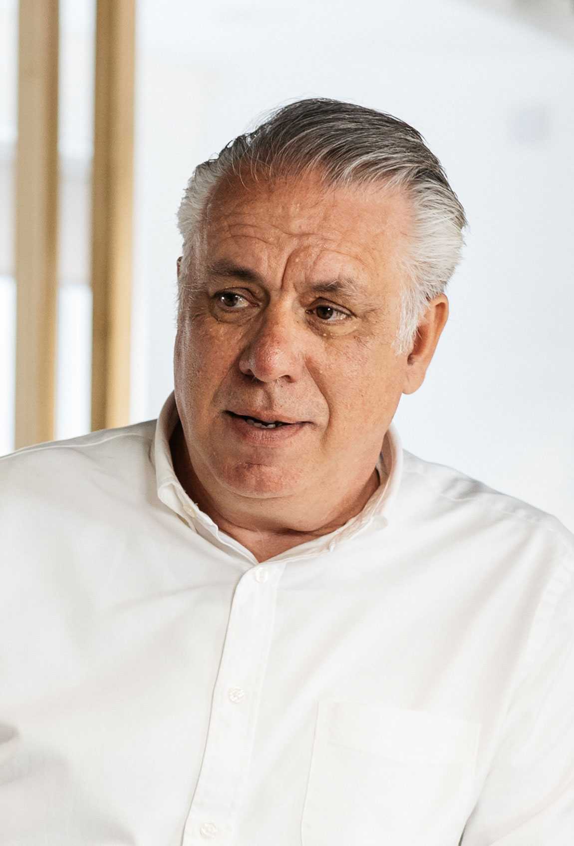 Simon Crowe Director at - Corstorphine & Wright