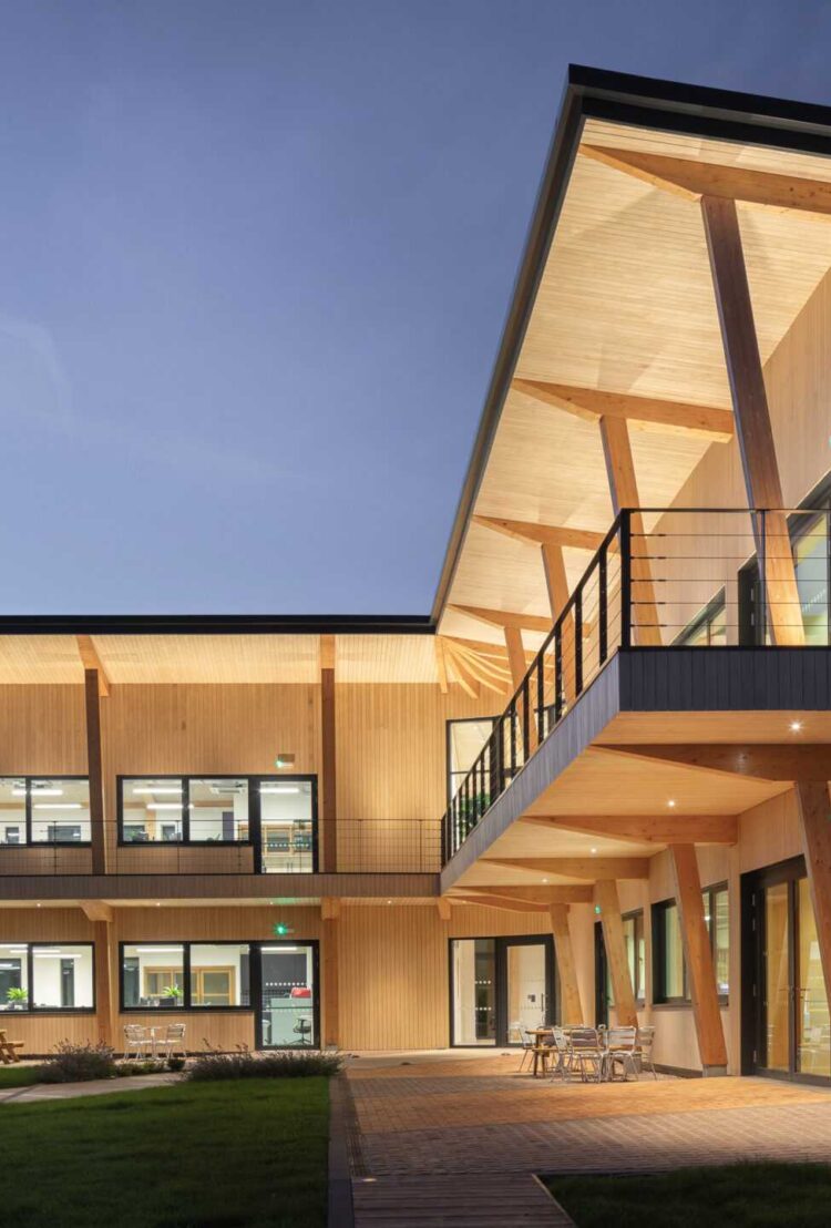 Unusual Rigging HQ, Northampton, UK - Corstorphine & Wright