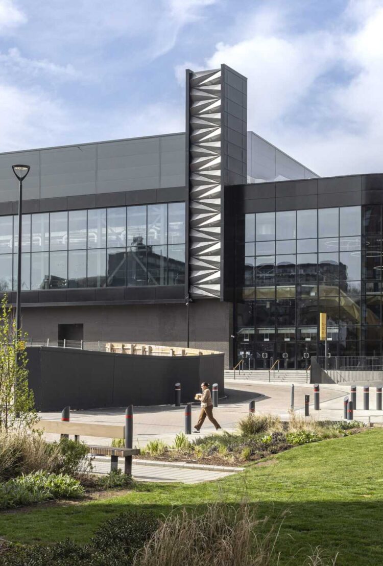 Vaillant Live, Derby, UK - Corstorphine & Wright