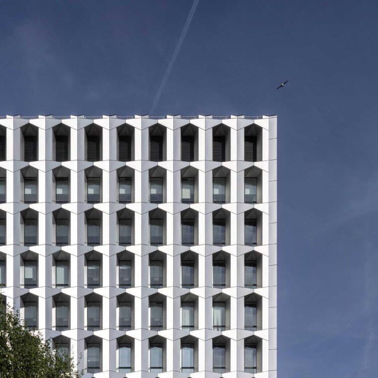 Hexagon Tower Transformed into Next Generation Life Science Hub - Corstorphine & Wright